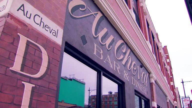 Au Cheval | West Loop | Restaurants | Check, Please! | WTTW Chicago