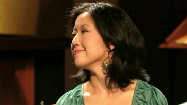 Eliza Shin | Check, Please! | WTTW Chicago